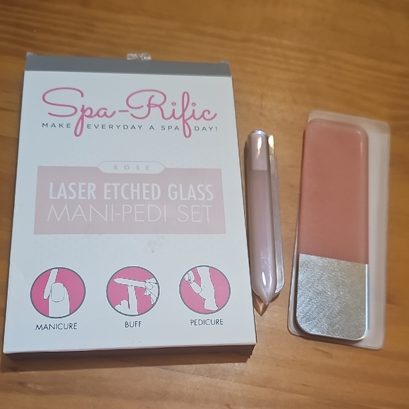 Spa-Rific | Bath & Body | Spa Rific Rose Laser Etched Glass Manipedi ...